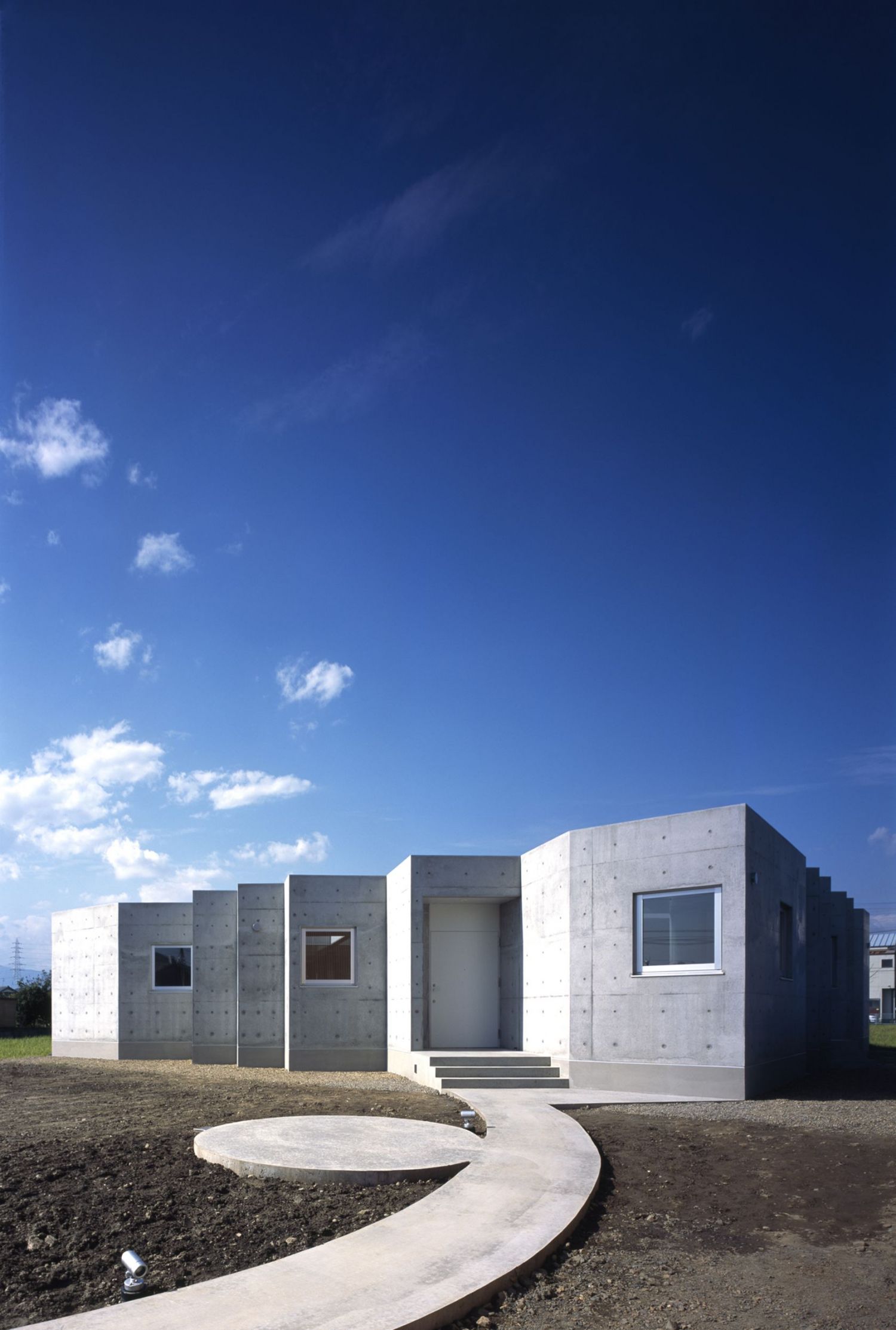 C+A - Coelacanth and Associates | NOTCHED WALL HOUSE